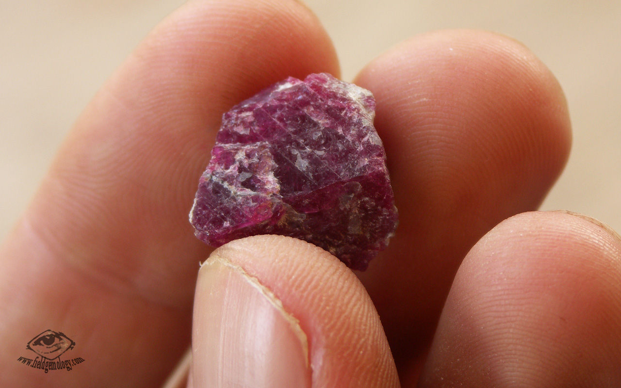 fieldgemology.org where passion for gemology (gemmology) and traveling ...